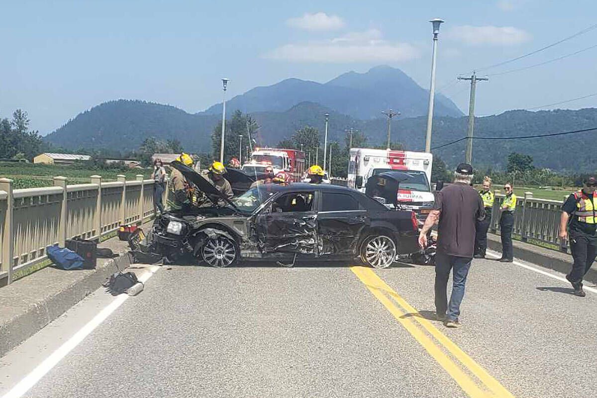 Man still at large after crash on Agassiz bridge, seen fleeing with ...