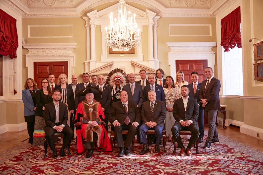 B.C. pair given London’s Key to City in historic UK ceremony | Nanaimo ...